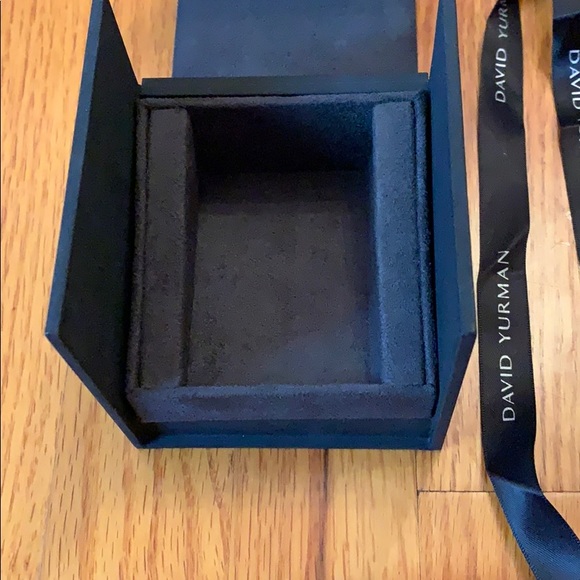 David Yurman | Jewelry | Authentic David Yurman Jewelry Box With Ribbon ...